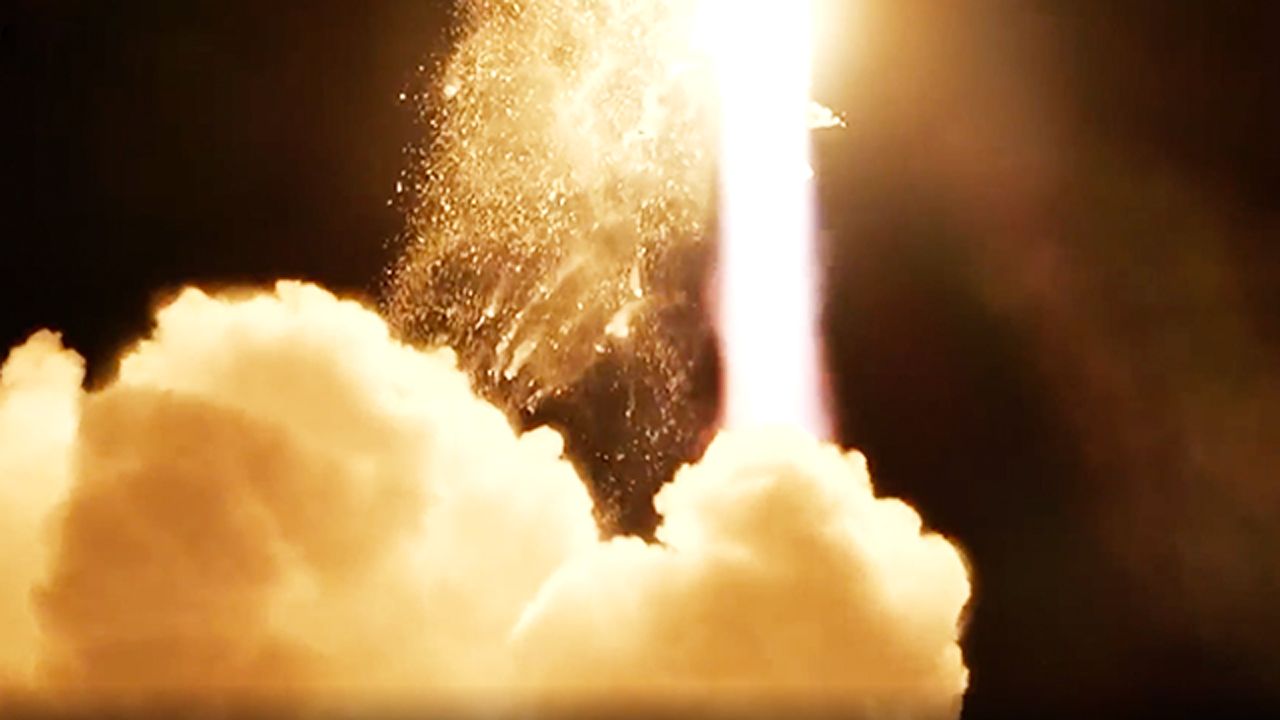 Raketa Electron od Rocket Lab na misi NROL-162 | Stream