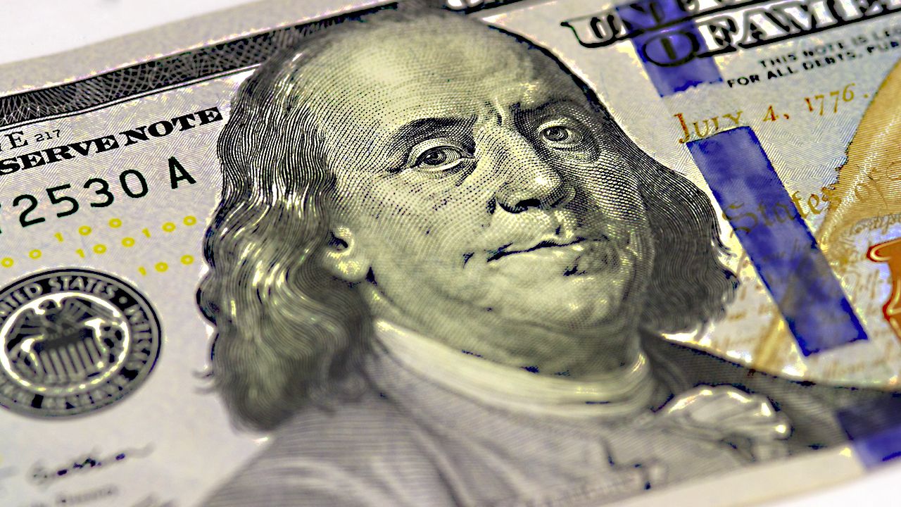 Benjamin Franklin. Muž z nejslavnější bankovky světa uměl doslova ...