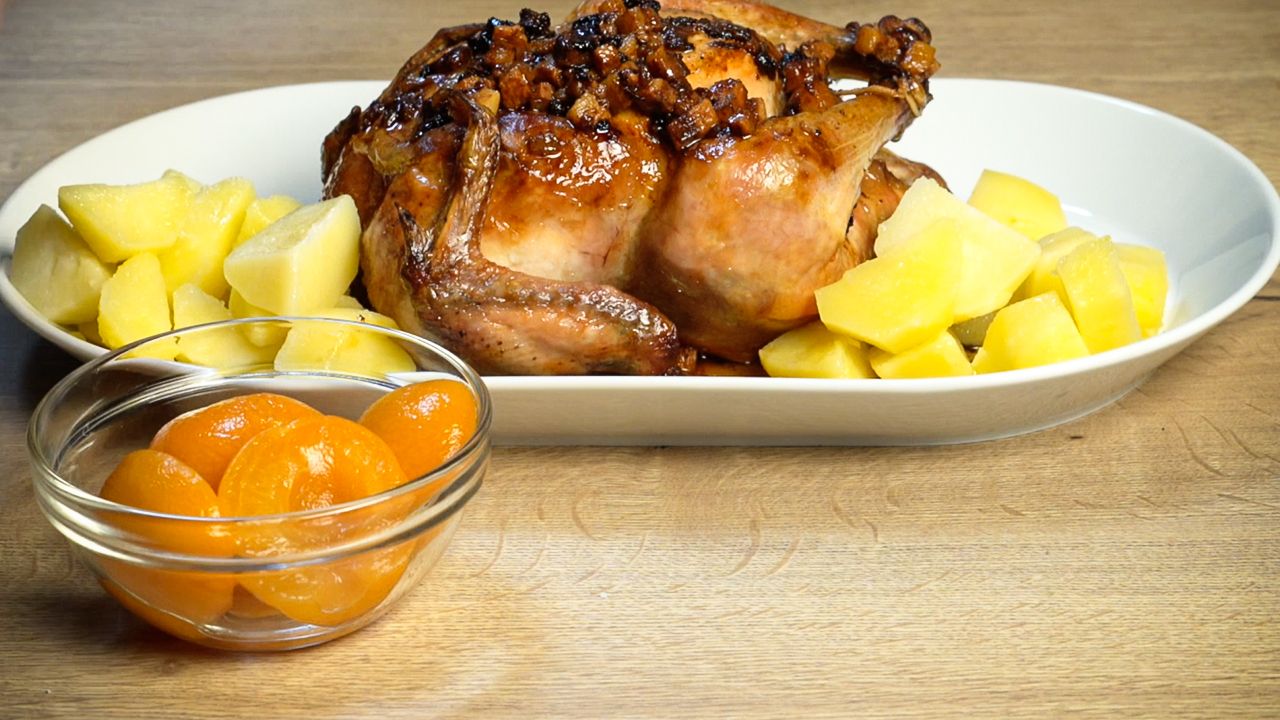 Kuře à la bažant? Skoro zapomenutý recept povyšuje obyčejné kuře na ...